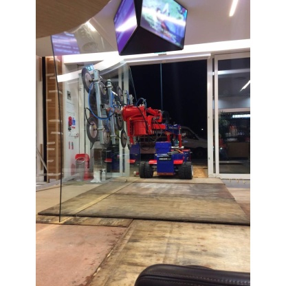 OSCAR 1000 Optimum Strength Compact Articulated Glazing Robot for Sale ...
